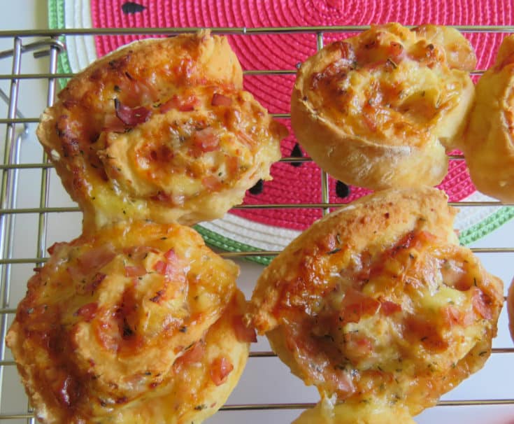 2 Ingredient Lunch Box Scrolls - Just a Mum's Kitchen